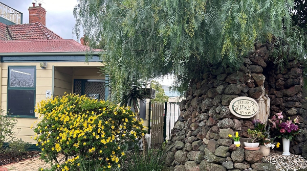 Sacred Heart & Emmaus - St. Albans Sydenham Parish